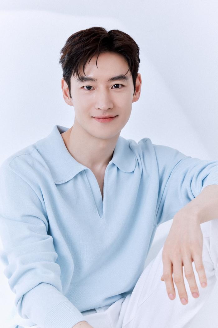 Lee Je-hoon “Like Kim Do-gi with 11 books… I live as an actor, creator ...
